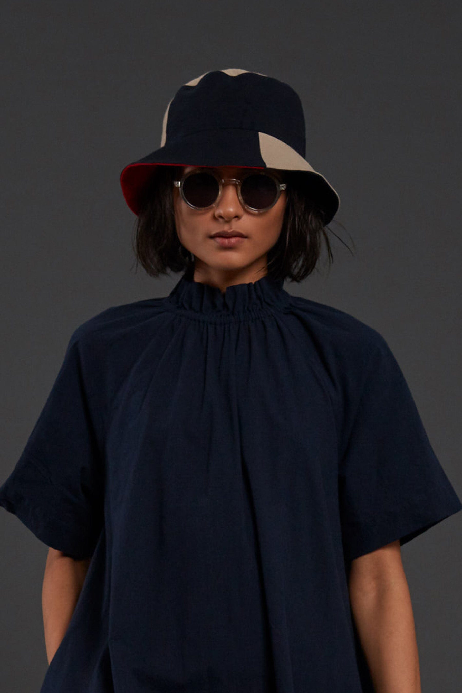 Beige & Navy Blue Block Bucket Hat – Mati